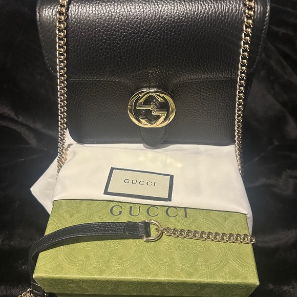 Gucci | Bags | Gucci Leather New Icon Chain Interlocking Crossbody ...